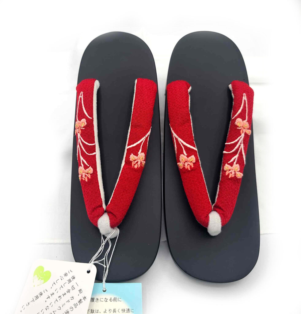 Red Strap Ukon Geta featuring Irises – Tangerine Mountain
